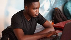 Quais as vantagens e como escolher a melhor internet fibra óptica para ...